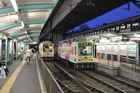 北区王子駅前の都電7000形 7500形 東京路上寸景