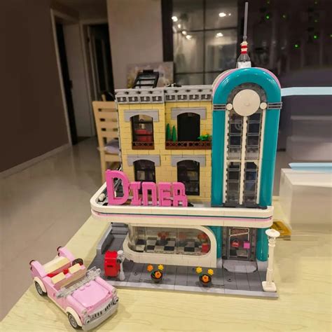 Moc 15037 City Downtown Diner Building Blocks Set