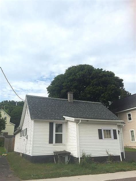 827 W Franklin St Hancock Mi 49930 Zillow