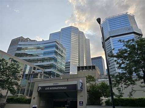 Where To Park Overnight The Best 24 7 Parking Options In Canadas