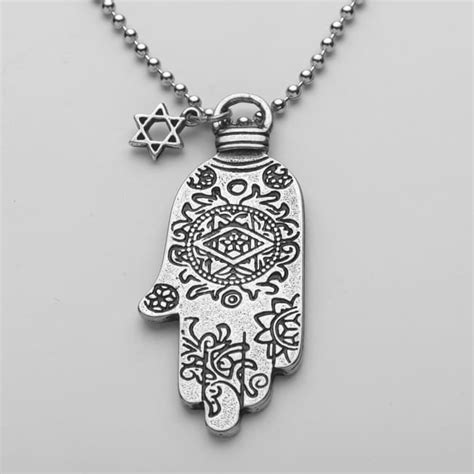 שרשרת עם תליון חמסה בעיטורים מהממים עם מגן דוד ️ אלעד יציקות ~ יצרן כחול לבן