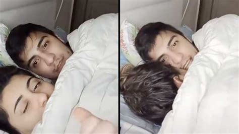 Laz Kızının Ardından Bir De Bu çıktı Karısı Ile Yatakta Canlı Yayın