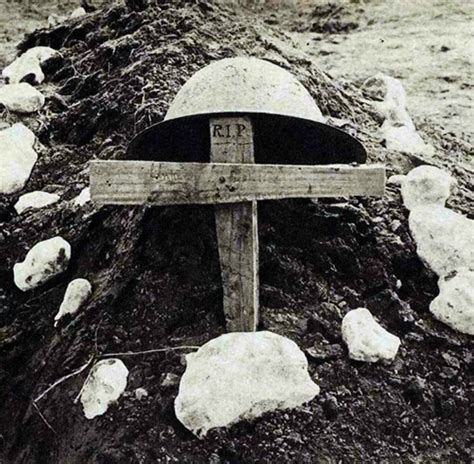 Mémoires de la Grande Guerre La démobilisation des morts Herodote net