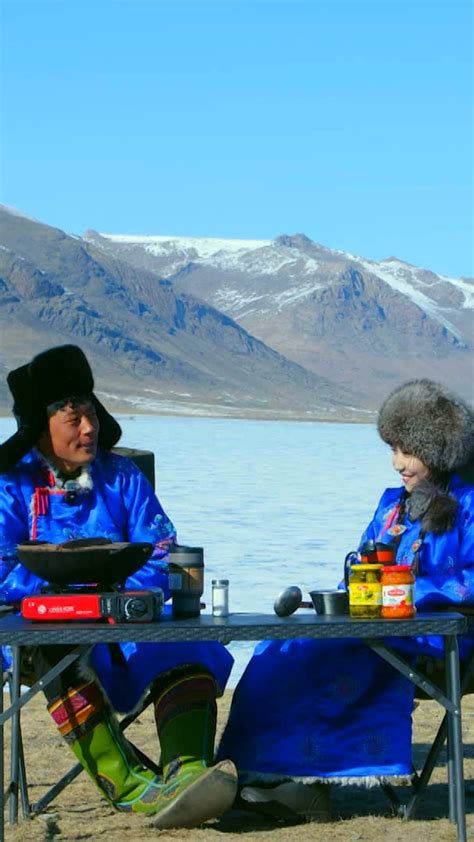 ⚪Ямар охин ирээсэй гэж бодож байсан бэ ⚪Чам шиг л охин Хотын бүсгүй хөдөө нутагт Facebook