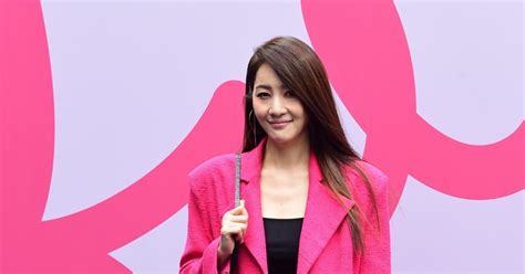 포토 윤지민 우월한 비율에 시선강탈