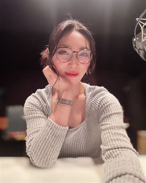 Raychell👠 Raychell0113 • Instagram Photos And Videos