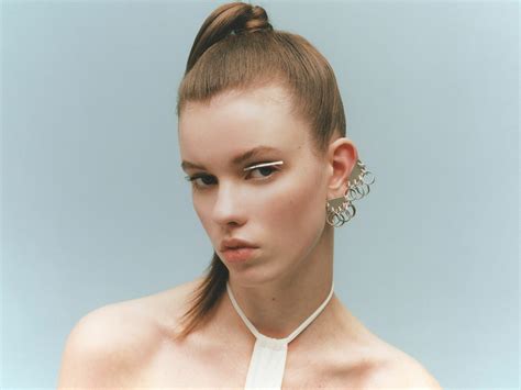 Photo Of Fashion Model Alice Mcgrath Id 722561 Models The Fmd