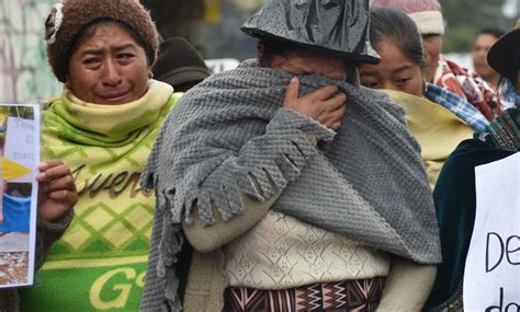 Familiares de las víctimas del naufragio en las costas de México piden