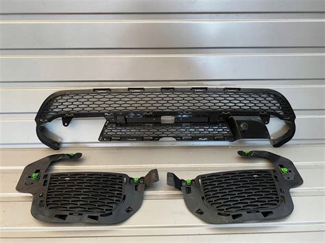 RANGE ROVER EVOQUE LIFT KRATKA ZDERZAKA PRZÓD za PLN z trawniki Allegro