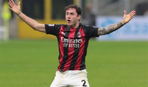 Calabria Verso Il Rinnovo Firma Vicina Il Milan Vuole Blindarlo