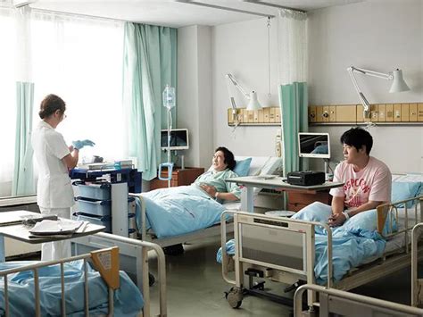 画像・写真 佐藤勝利“翔太朗”に疑いの目が向けられ、福本莉子“アリサ”の中に懐疑心が芽生える＜赤いナースコール＞314 Webザテレビジョン