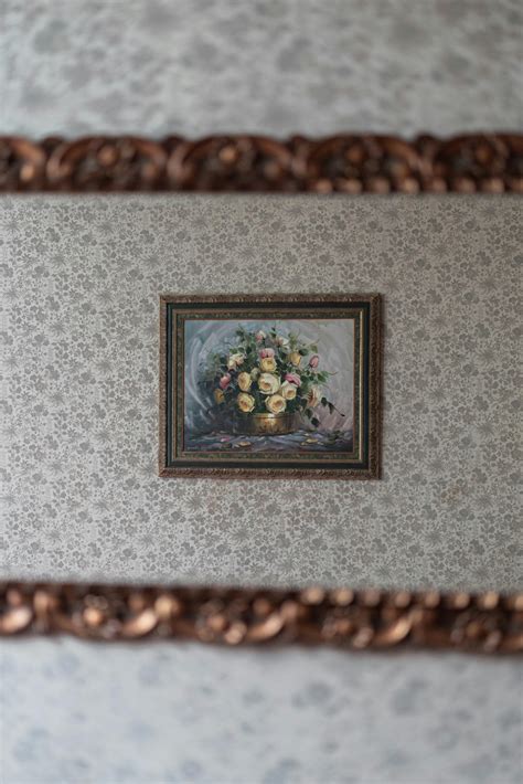 거리 장면 건축 고전 노면전차 구식의 그림 기록한 것 나무 프레임 내부 도시 설정 레트로 매달린 목조 문화사 박물관 스타일 벽 벽 갤러리 복고풍