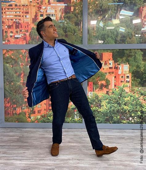 Carlos Calero Posa Como Modelo Y Sus Fans Se Enamoran ¿cambiará Su Rol