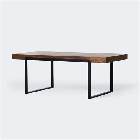 Table Manger Contemporaine Offset Milla Milli En Ch Ne En Noyer Avec Pi Tement En