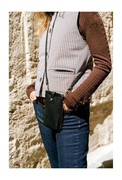 Pochette téléphone en cuir Noir Valencia
