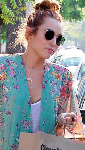 Miley Cyrus Belly Button Ring Miley Cyrus Belly Button Ring