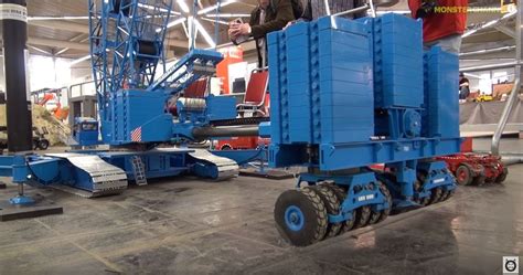 Massive Toy Rc Crawler Crane Can Lift 83 Pounds — Construction Junkie