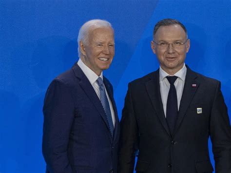 Wymiana więźniów Biden rozmawiał z Dudą Podziękował za pomoc Wprost