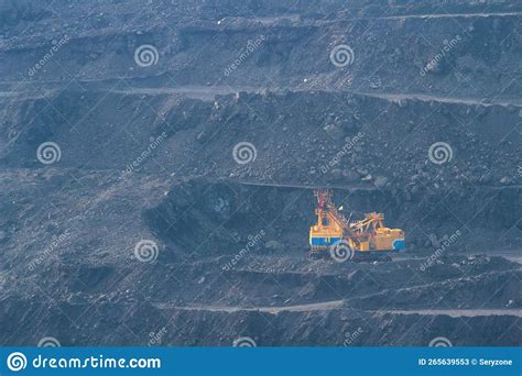 Drilling Rig Quarry Mining Equipment Stock Image Image Of Mining