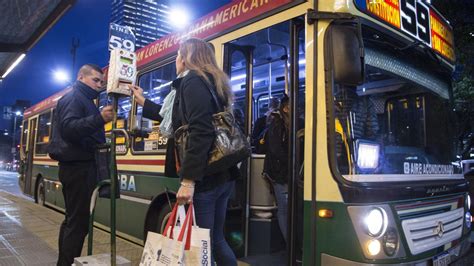 Continúa El Paro De Colectivos Y Se Vuelve A Suspender El Servicio