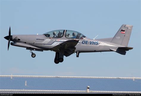 Aircraft Photo Of Oe Vhs Diamond Dart 750 711358