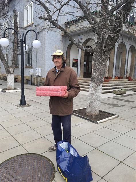 Подай Ръка • Дари по добро бъдеще Скъпи Приятели в последният ден на месец януари бяхме в