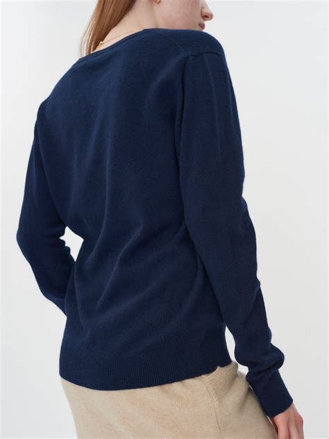 Womens Essential Cashmere V Neck Navy Gobi Cashmere