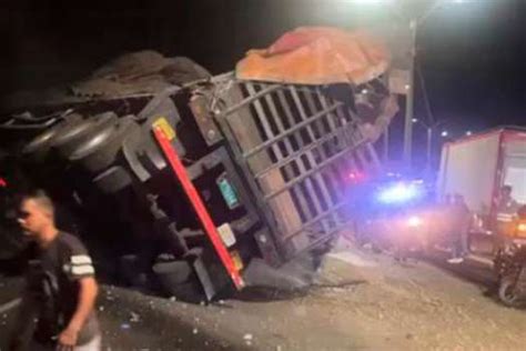 Tractomula Se Quedó Sin Frenos En Autopista Medellín Bogotá Y Mató A