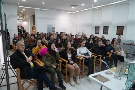 Народни музеј Краљево On Twitter Предавање Слободана Маринковића „Технике витража“ одржано је