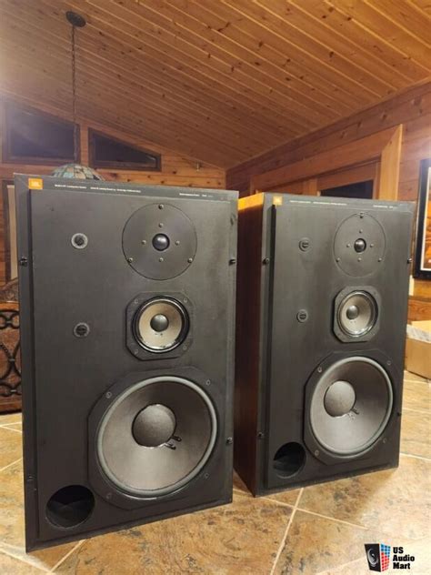 Jbl L Stereo Bookshelf Speakers Photo Us Audio Mart