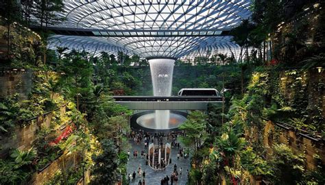 Qatar Wins Worlds Best Airport Award By Defeating Singapore Daily Ausaf
