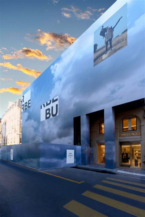 Scénographie urbaine ville expertise habillage façade palissade