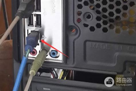 网线路由器和交换机之间用什么线连接请问千兆交换机与千兆路由器怎样连网线 路由器