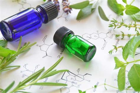 香薰精油和科学图片 香薰精油素材 高清图片 摄影照片 寻图免费打包下载