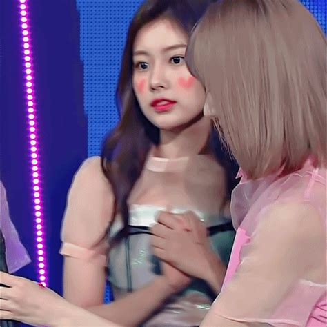 아이즈원 강혜원 움짤 저장 파일썬