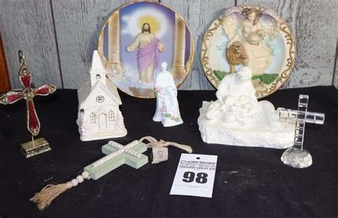 Variety Of Decorative Inspirational Items Crosses Wall Plaques