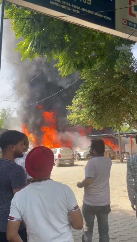 𝐊𝐡𝐚𝐫𝐚𝐫 𝐦𝐨𝐡𝐚𝐥𝐢 Police Station Sunny Enclave Kharar Electricity Shot