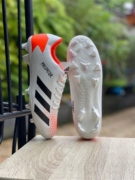 [สินค้าพร้อมส่ง] รองเท้าสตั๊ดadidas รองเท้าฟุตบอล มี 5 สี Size 38