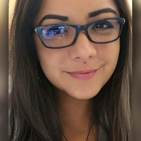 Yessica Profesor De Ayuda Con Las Tareas 5219 H