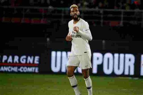 Dijon PSG Choupo Moting réagit après son but