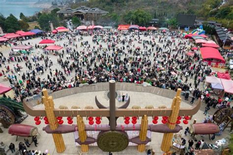 毕节：新春景区游客如织 旅游市场势头强劲毕节毕节试验区网