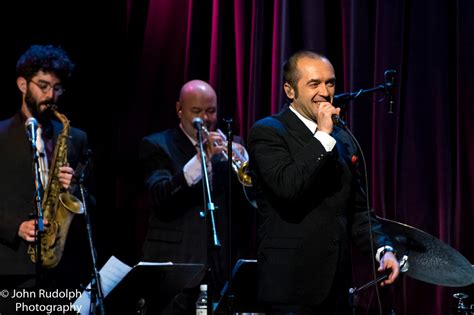 Back Beat Seattle Photos And Review Cherry Poppin Daddies Jazz Alley