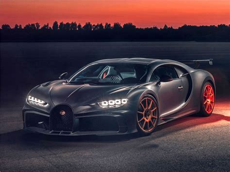 Фото Bugatti Chiron Pur Sport фотографии фото салона Bugatti Chiron