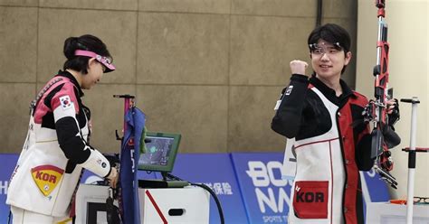 [속보] 첫 메달 나왔다 사격 박하준·금지현 혼성 10m 공기소총 은메달 확보 위키트리
