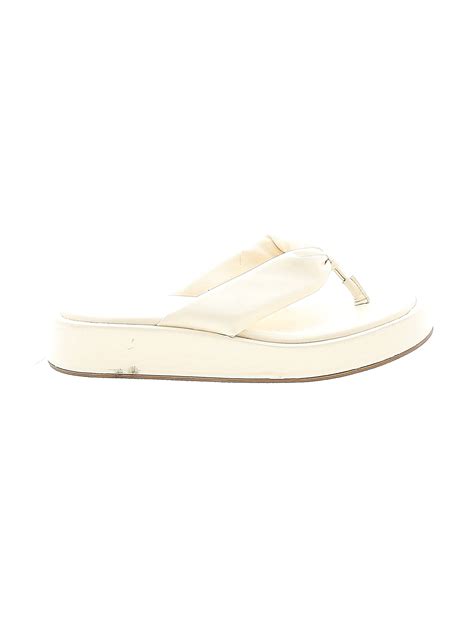 Urban Outfitters Solid Ivory Flip Flops Size 8 65 Off Thredup