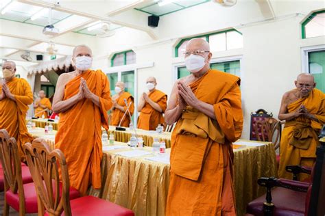 ข่าวพระพรหมวัชรเมธี เจ้าอาวาสวัดอรุณราชวราราม เป็นประธานประชุมหารือวาระ