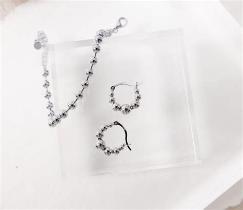 Fizz String Bracelet For Sale At 1stdibs