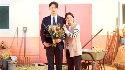 Best Korean Dramas On Netflix To Stream Right Now Tom S Guide