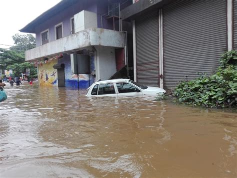 In Pictures Kerala Heavy Rains Floods Cause 14 Deaths 35000 In