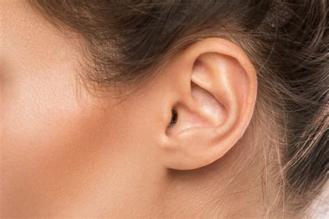 How To Unclog Your Ears 5 Best Ways To Get Relief Healthwire